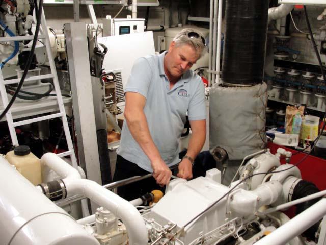 412_marine-engines-repair2-1002859210.jpg
